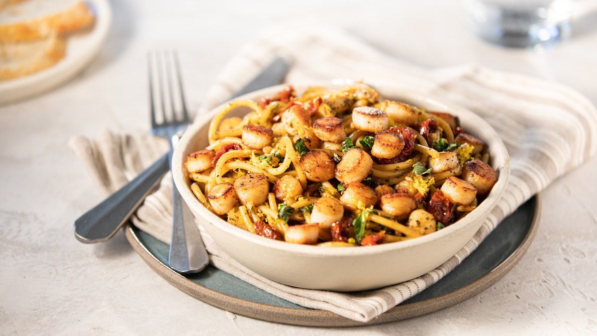 Seared Scallop & Pesto Pasta – True North Seafood